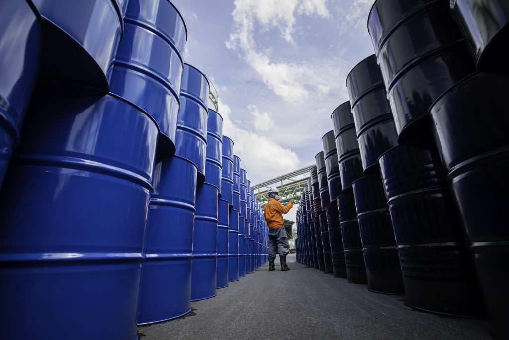 What’s the Difference Between Heavy Fuel Oil (HFO) and Marine Diesel ...